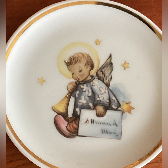 Hummel | Accents | Hummel Mini Plate 4 98 Christmas Child Evc Schmid ...